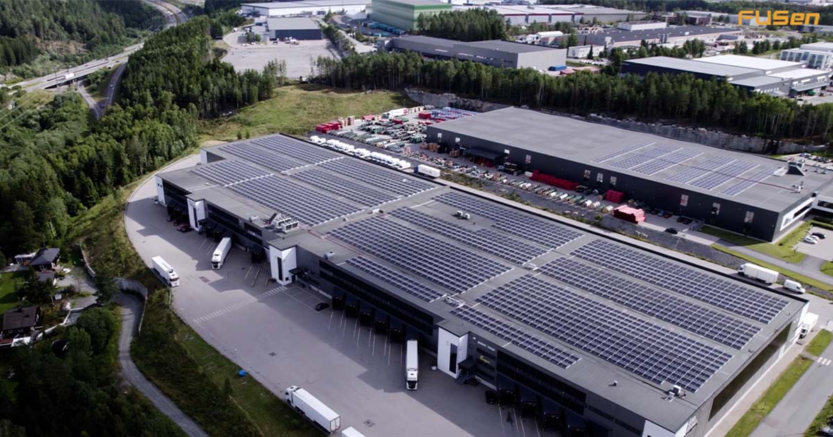 Interfrukt tar det grønne skiftet alvorlig med solceller på taket